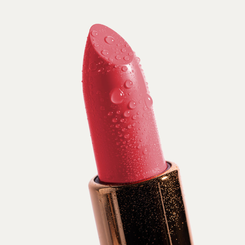 Vibrant Silk Hydrating Lipstick with Hyaluronic Acid | YENSA