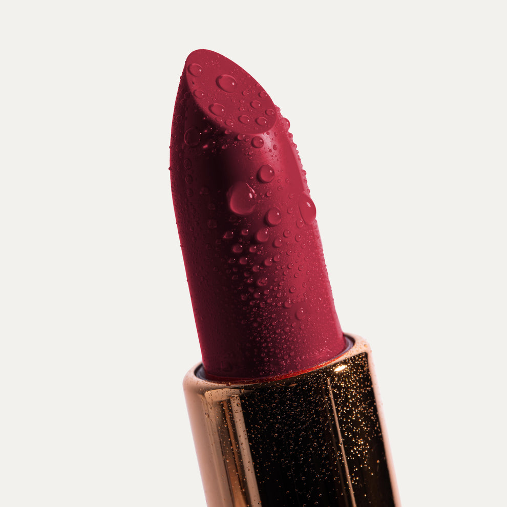 Vibrant Silk Hydrating Lipstick with Hyaluronic Acid | YENSA